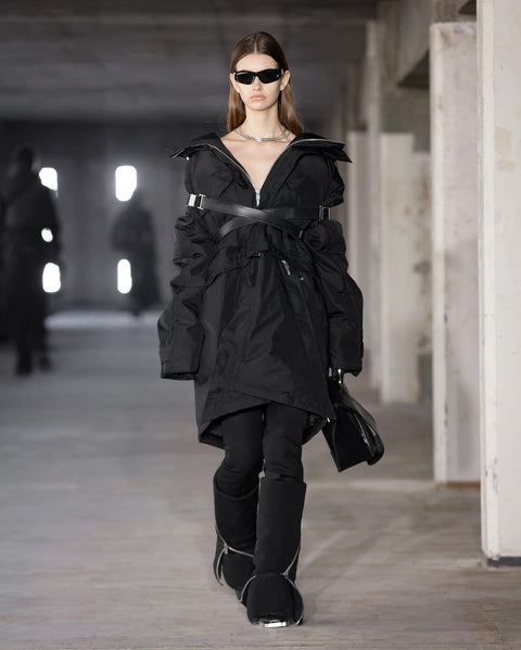 HELIOT EMIL ++ AW23 'CONNECTED FORMS'